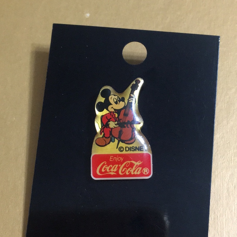 Disneyvtg Coca-Cola Mickey Mouse Pin - Gem